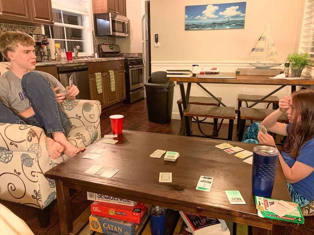 11 Awesome Travel Games For Families On The Go