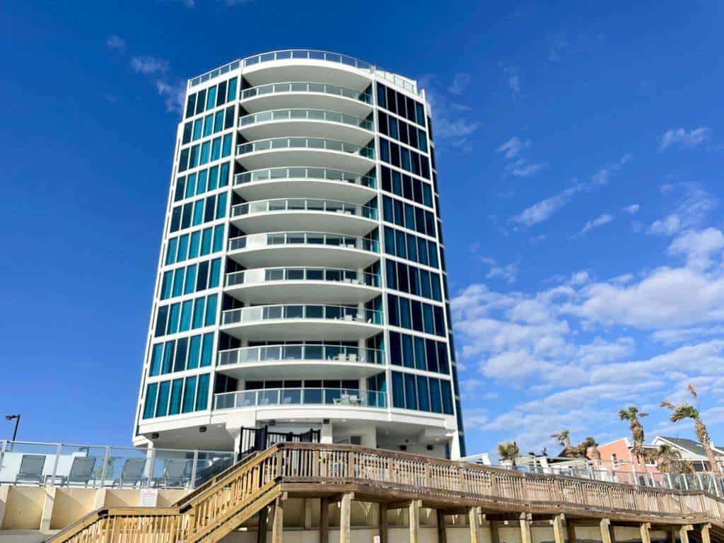 Max Beach Resort Review Best Daytona Beach Luxury Hotel For A Girls' Trip