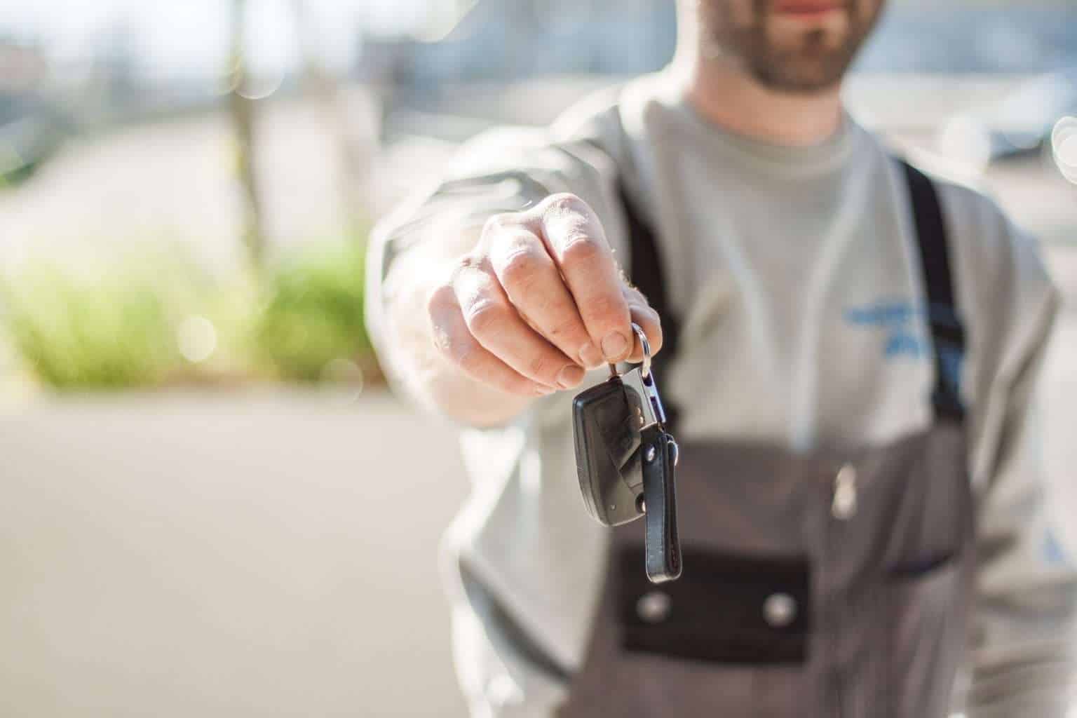 Renting A Car In Florida? Your Complete Guide In 2025
